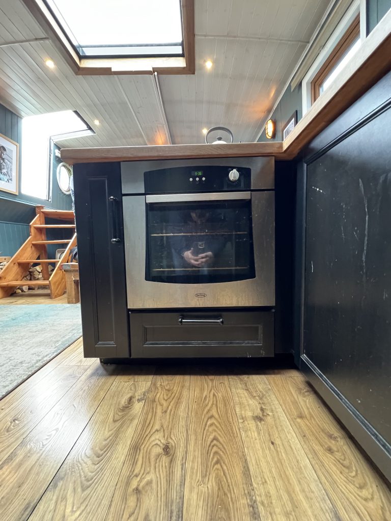 Humber Keel Barge/Houseboat - English Rose - Dean & Holland Yacht Brokers