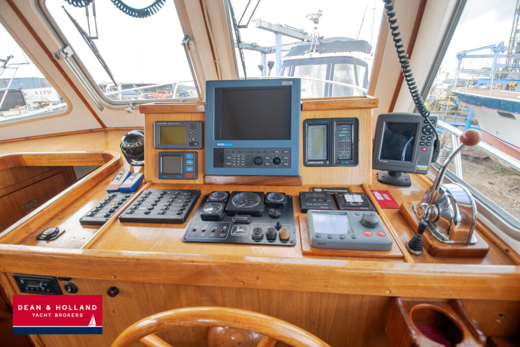 Lochin 33 - Tern - Dean & Holland Yacht Brokers