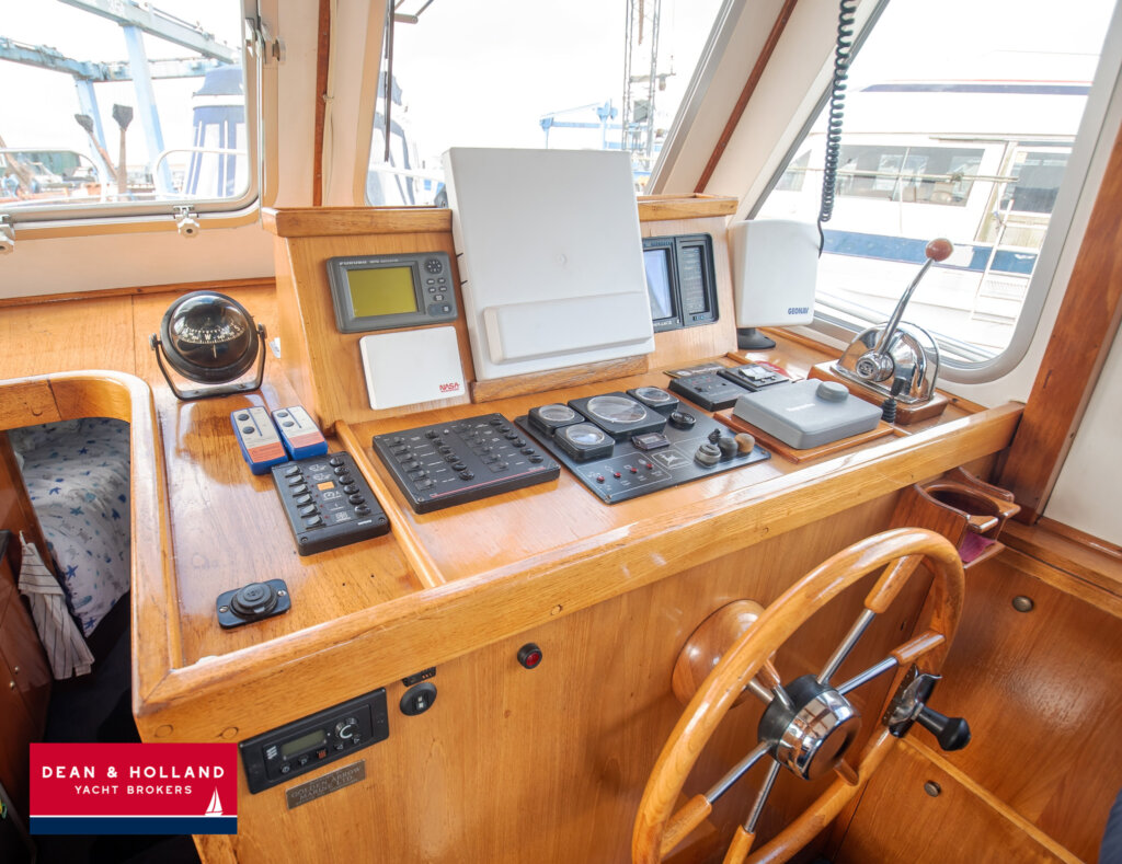 Lochin 33 - Tern - Dean & Holland Yacht Brokers