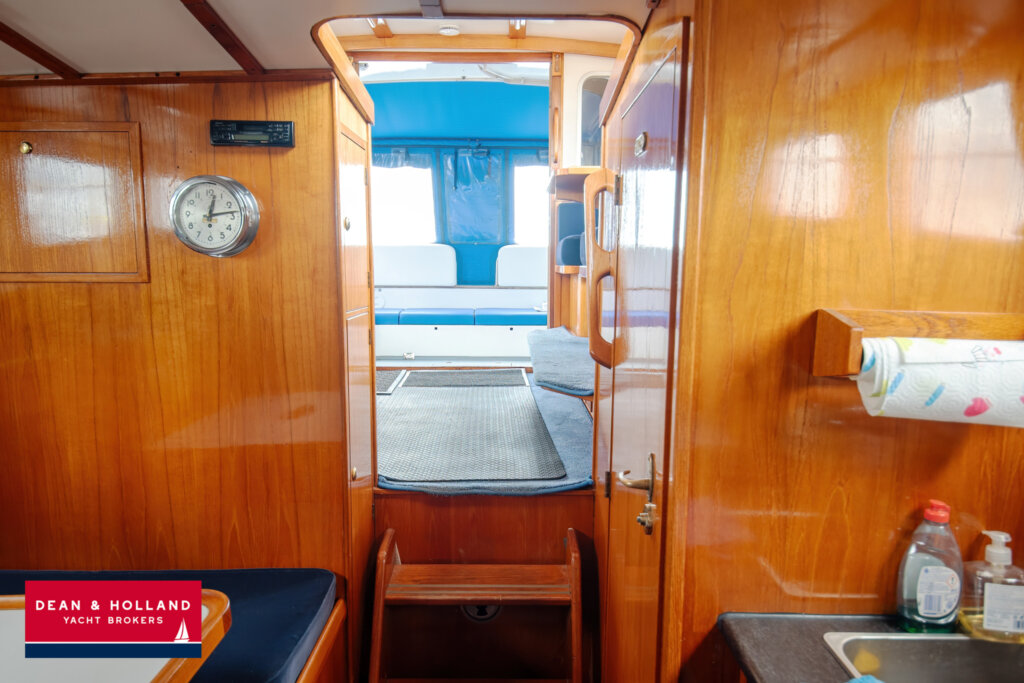 Lochin 33 - Tern - Dean & Holland Yacht Brokers