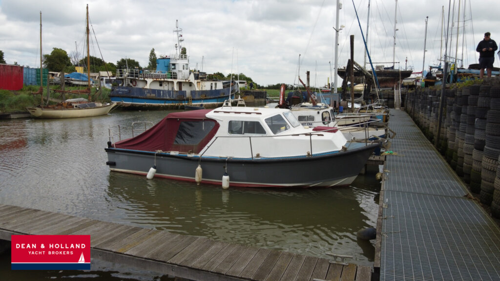 27ft Fishing Boat - Time To Shine - Dean & Holland Yacht Brokers