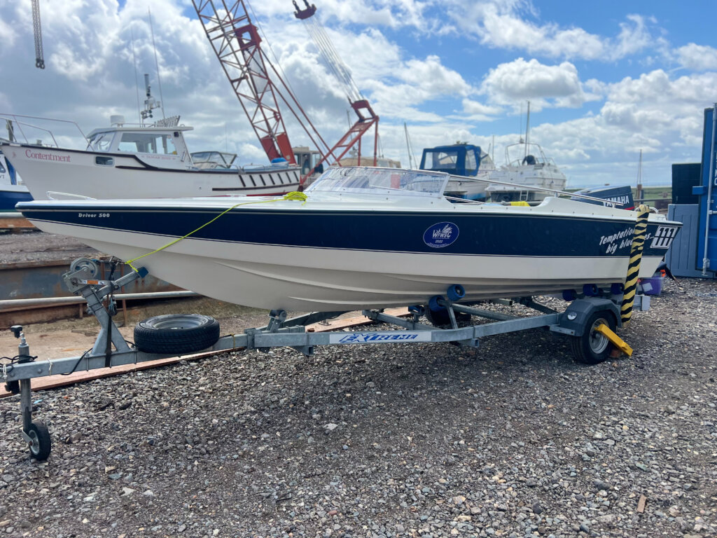 Driver 500 Speed Boat - Dean & Holland Yacht Brokers