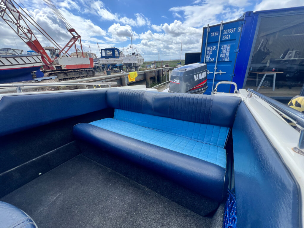 Driver 500 Speed Boat - Dean & Holland Yacht Brokers